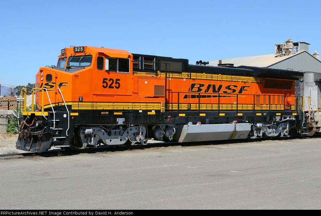BNSF 525